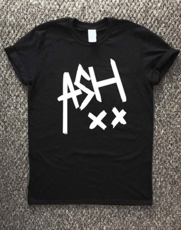 ash signature ashton irwin T-Shirt Unisex Adults Size S to 2XL